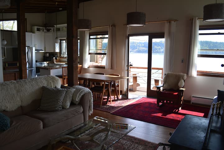 Puget Sound Cabin - Gig Harbor, WA