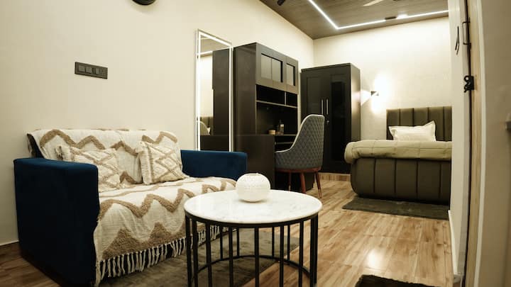 Tranquil Stay: Cozy Retreat, Prime Location - Dzsaipur