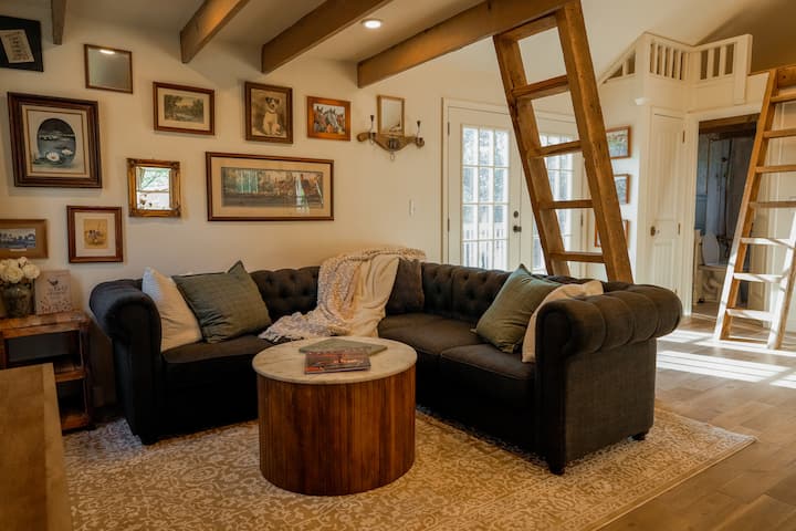 Farm House Stay - Hendersonville, TN