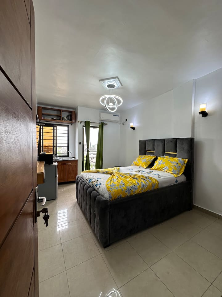 Découvrez Cette Chambre Meublée Moderne - Douala