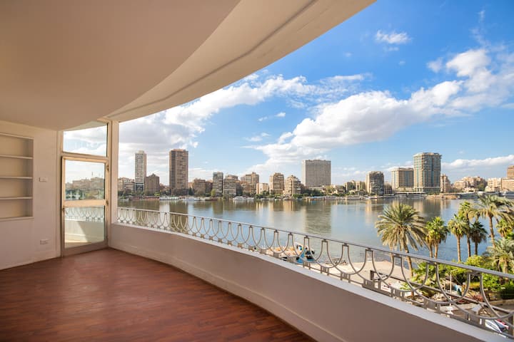 New Panoramic Nilefront 4br • Boats & Activities - Cairo