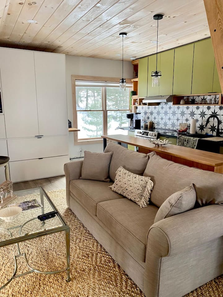 Green Mountain Getaway - Waterbury Village Historic District, VT