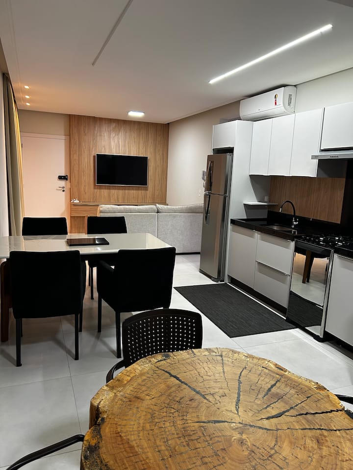 Apto 02 Quartos - Governador Celso Ramos