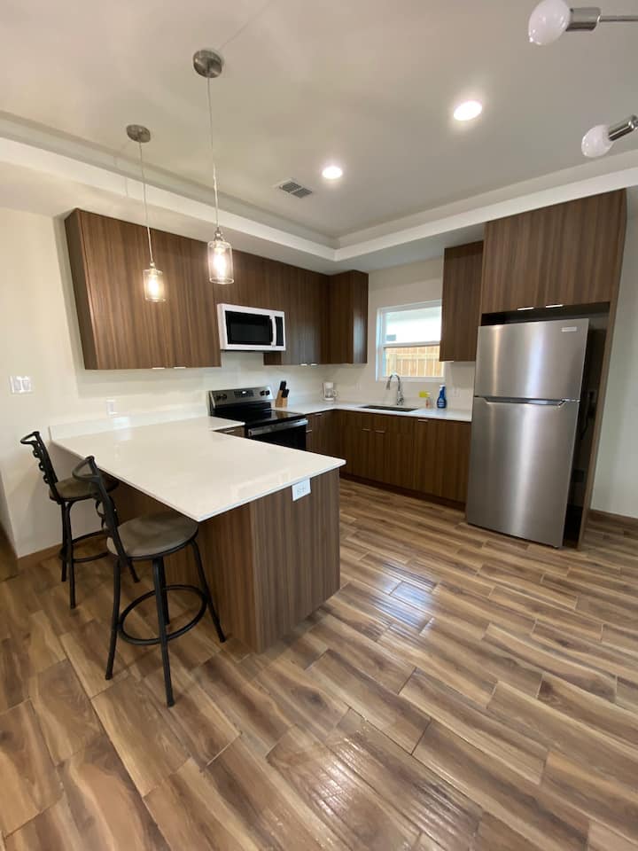 Elevated Comfort Stay - McAllen, TX