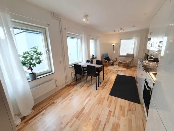 Sundbyberg Charming Apartment - Stockholm