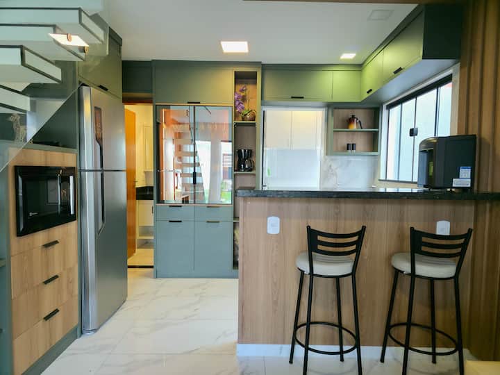 Casa Moderna No Peró • Churrasqueira E Conforto - Cabo Frio