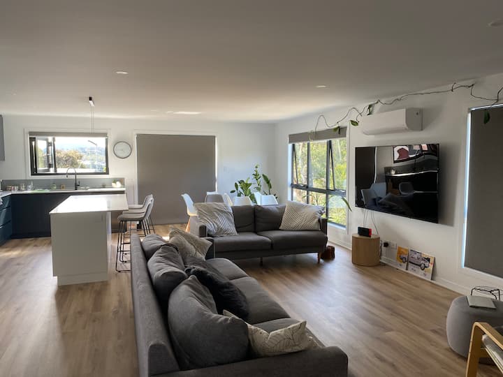 4-bedroom Townhouse | Beach & City Vibes, Hobart - Hobart