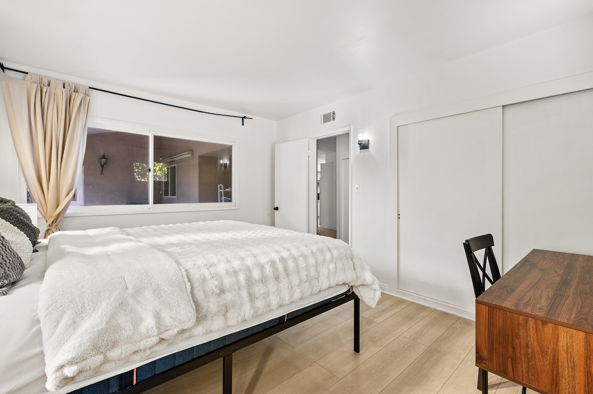 Separater Eingang, geräumiges und helles 1,8-Meter-Bettzimmer in ...