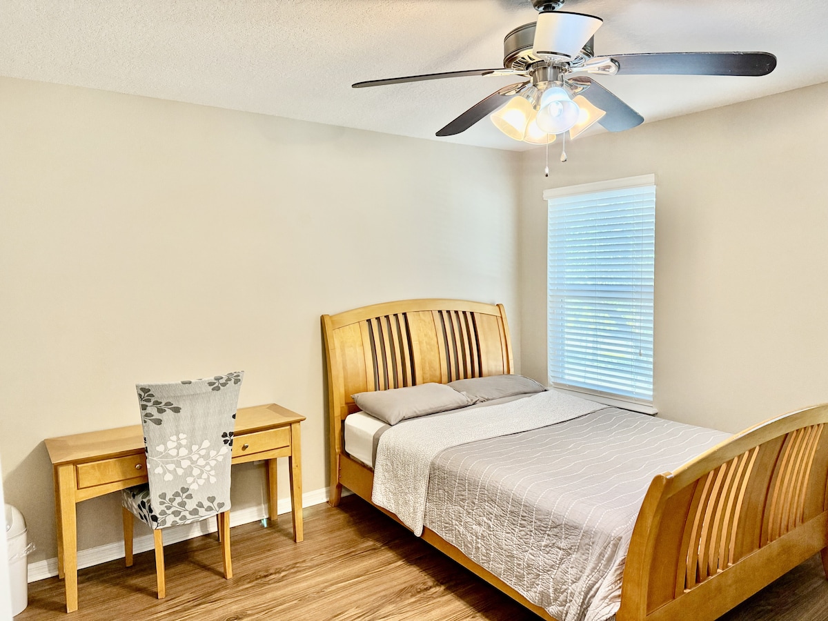 Un hogar lejos de casa cerca de USF y BUSCH Garden, solo para mujeres ...