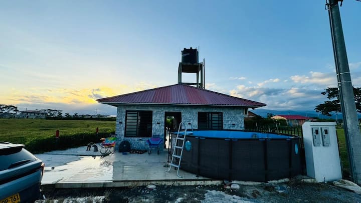 Hermosa Casa Finca Con Una Vista úNica Y Aire Puro - Guamal