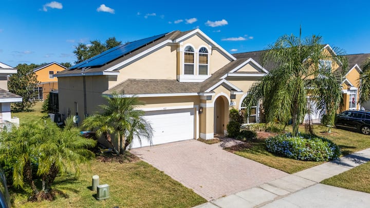 Luxury Family Villa W/ Private Pool. 10 Min Disney - Davenport, FL