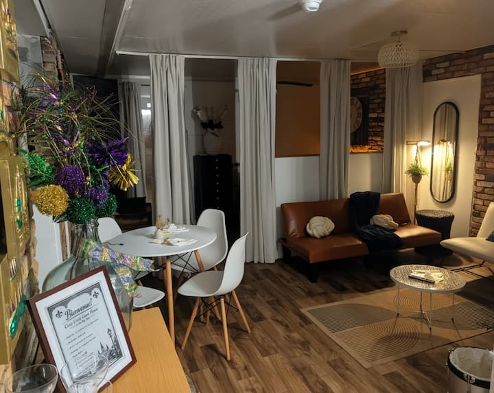 Cozy Little Guest House In The Big Easy. - Kenner, LA