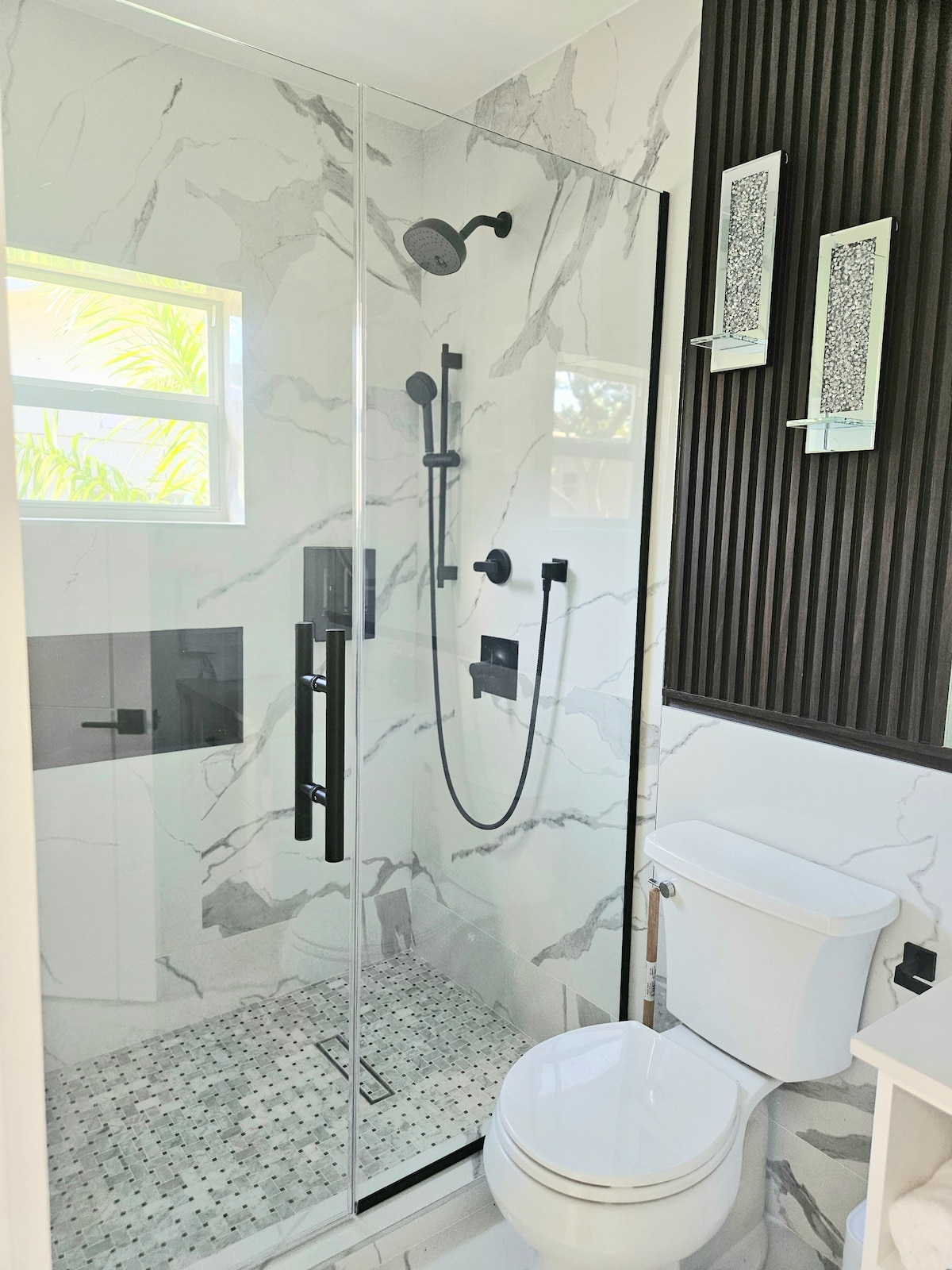 First Rock Villas - Unit#1 - Flats for Rent in Wheeland Settlement ...