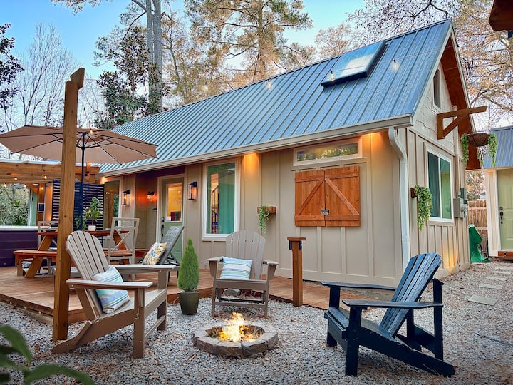 Skylight Spa Cottage - Usc, Ft. J, Williams-brice - Columbia, SC