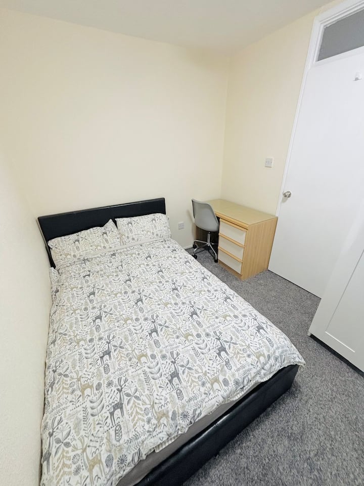Cozy Small Double Room Near Uob - Birmingham