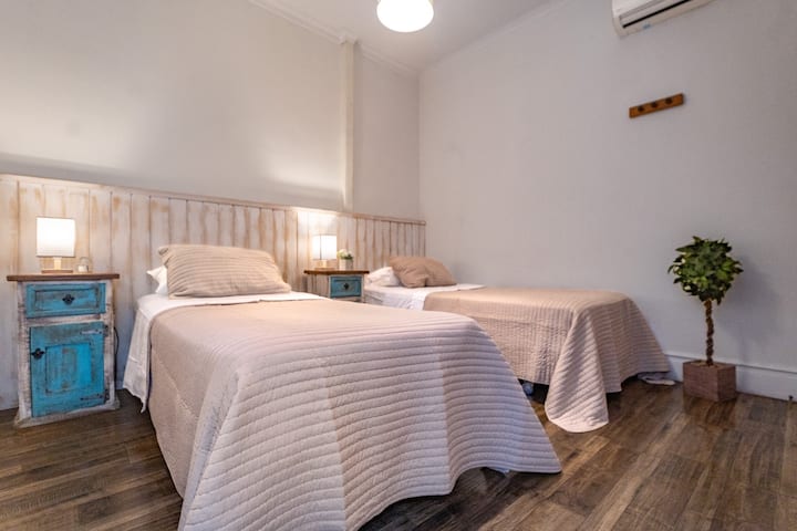Cozy Twin Room With Bathroom In Providencia - Providencia