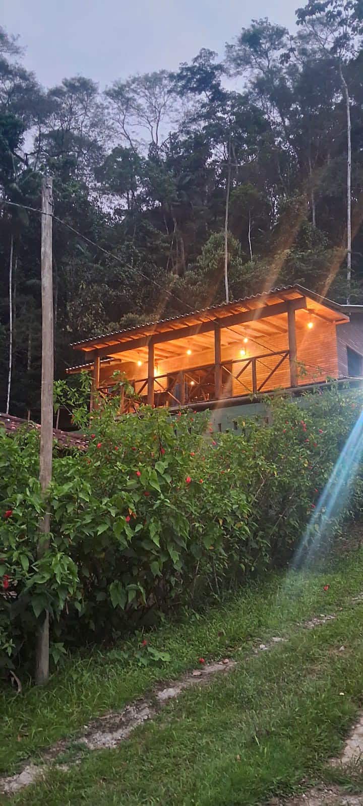 Anfitriã Casa Ecológica - Paraty - Trindade