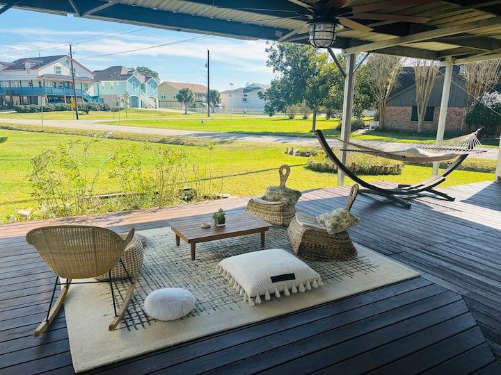 Seaside Escape - Beaches & Coastal Charm - Pasadena, TX