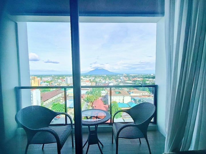 Premium King Suite Steps Away Sm Clark/walking St. - Angeles