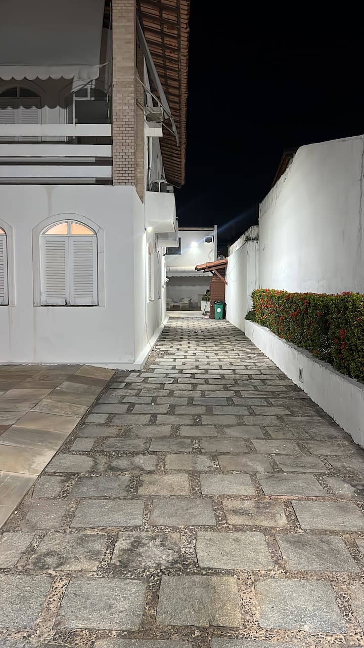 Aluguel Em Carnaval! Do Dia 12/02 A 19/12 R$25.000 - Rio Vermelho