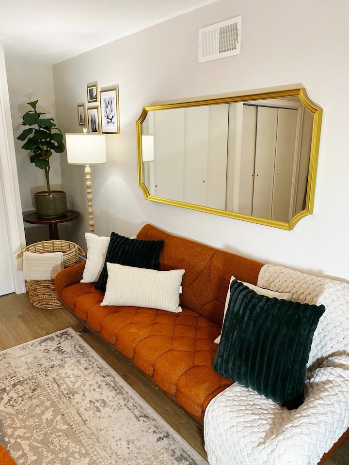 Stylish & Spacious 2br Home – Sleeps 5 - Sault Ste. Marie