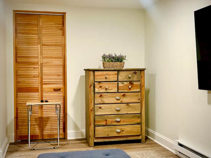 Blessing H : Entire Apt W Private Entrance - Maryland