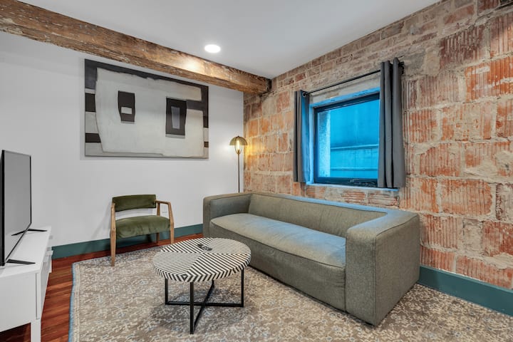 French Quarter, Amazing Location Near Saenger - New Orleans, LA