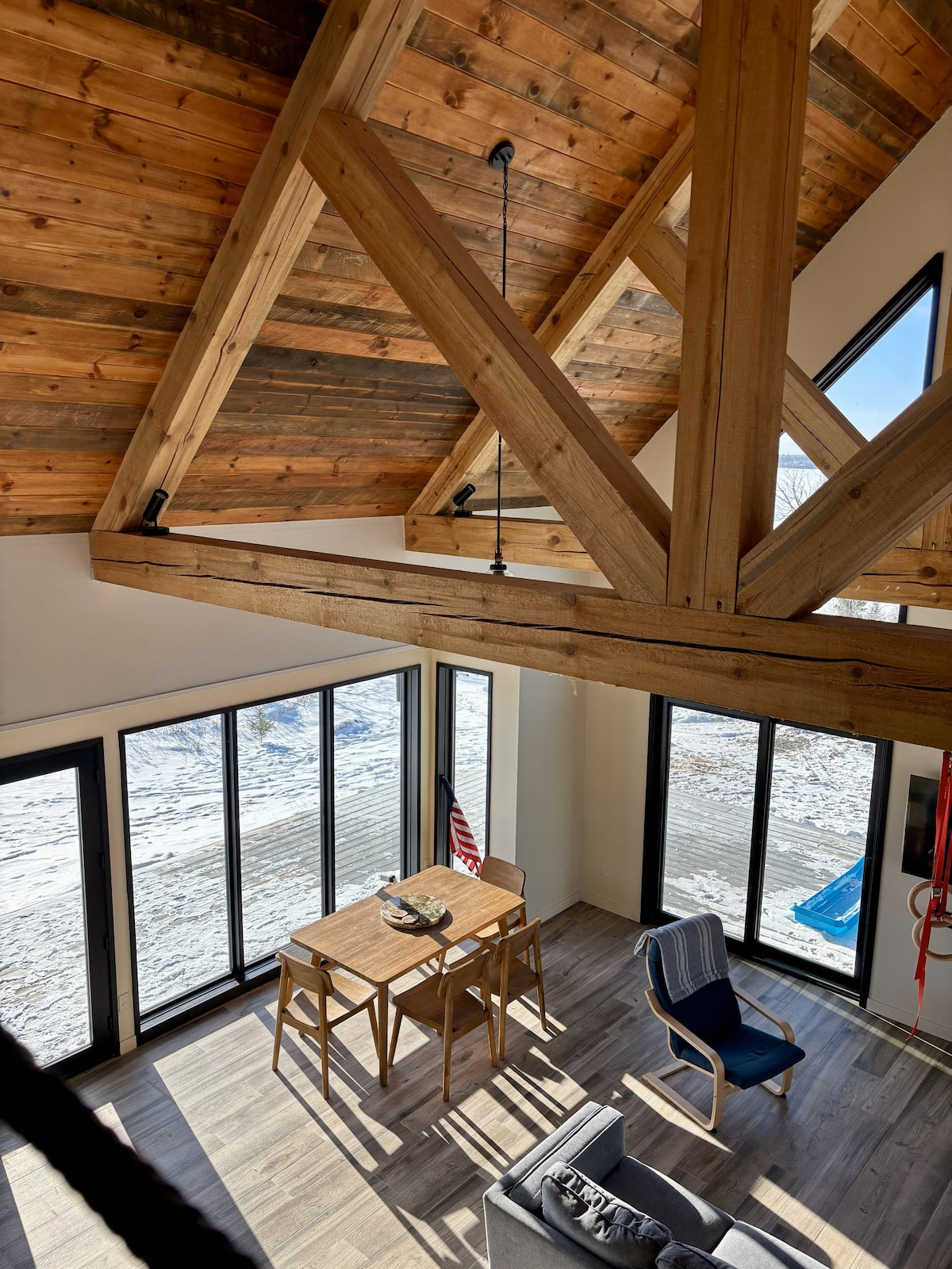 Modernes nordisches Haus am Lake Vermilion | Schlafplätze für 8 ...