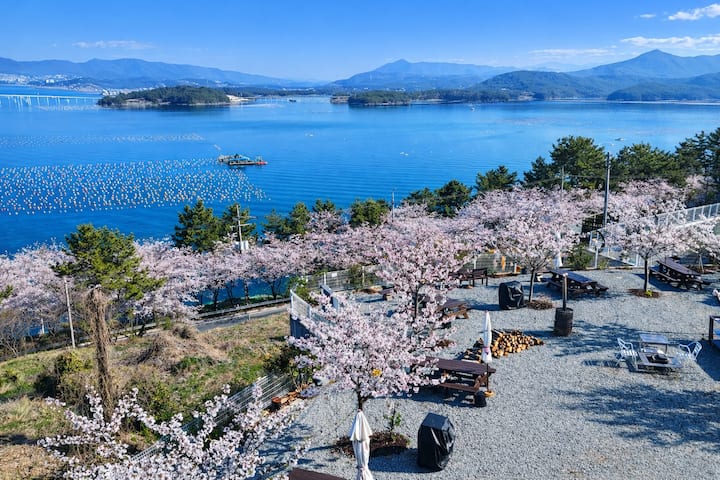 바다를담은풍경머무는여유
통영더휴[B102] - Tongyeong-si