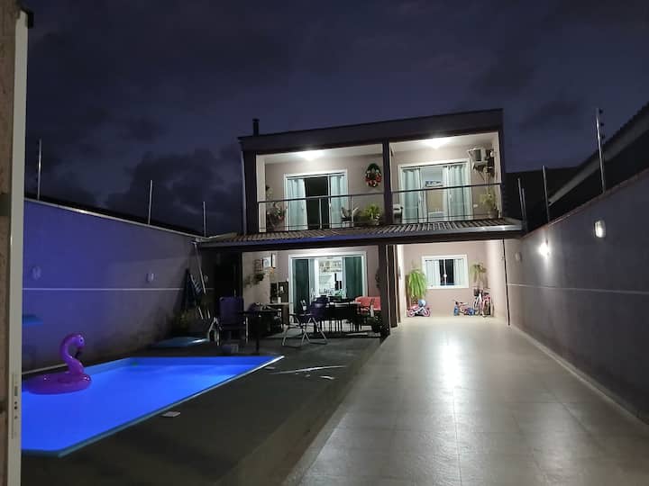 Casa Sobrado Com Piscina Para 8 Pessoas - Guaratuba