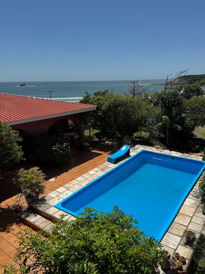 Riba Beach House | Frente Mar + Piscina - Imbituba
