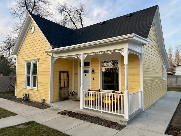 Old Western Loft Near Cache County Fairgrounds - Logan, UT