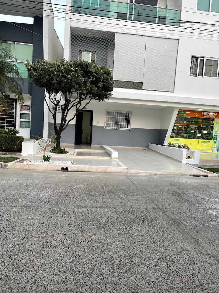 Hermoso Apartaestudio En La Castellana - Montería