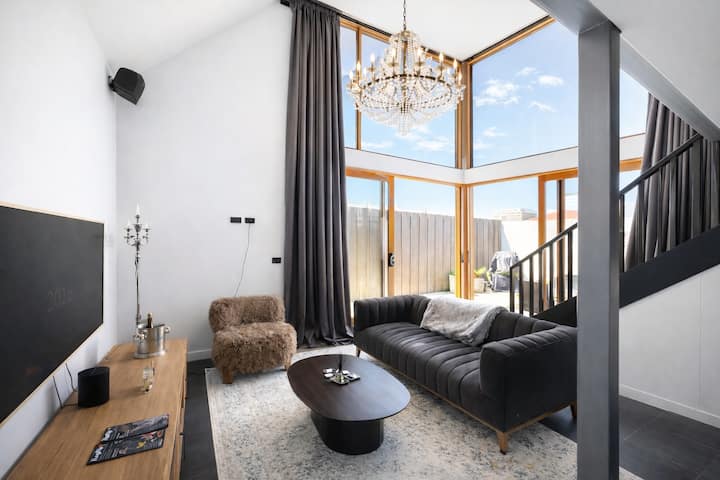 Sanctuary Cbd - Hobart Retreats - Hobart