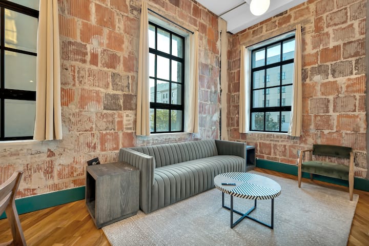 French Quarter, Heart Of City, Walk To Bourbon St - New Orleans, LA