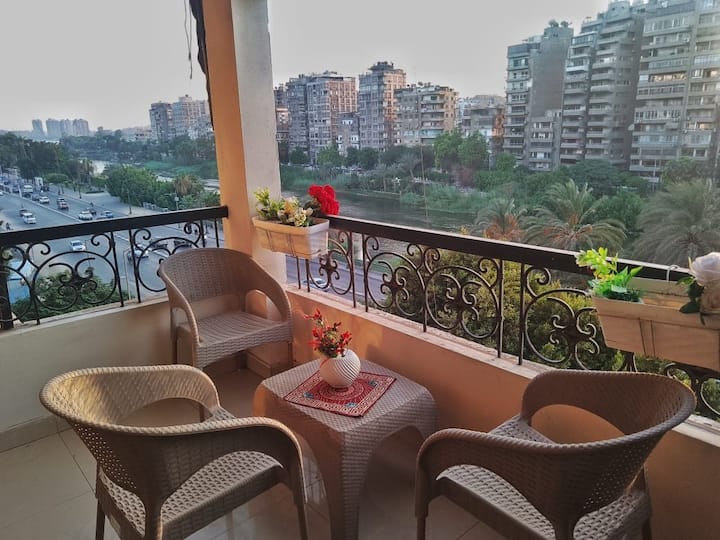شقه علي النيل مباشر بوسط القاهرة 3 غرف - Cairo
