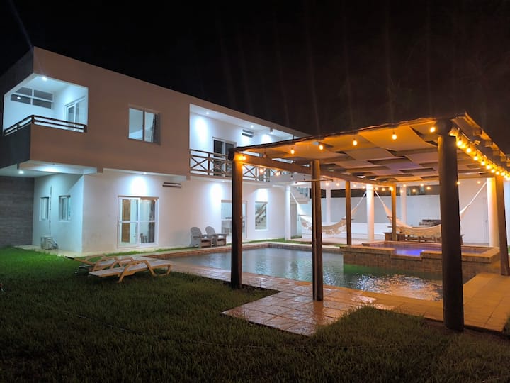 Villa Moka 2, Casa En La Playa, Para 20 Personas - Santa Rosa