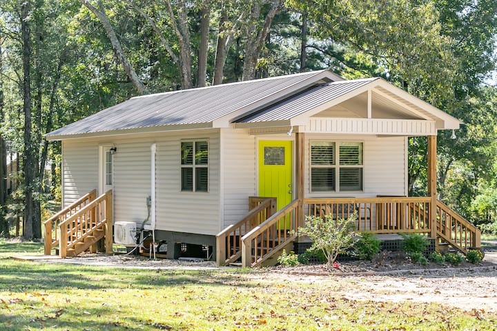 Ruston Tiny Cottage W/ Kitchen & Parking - Ruston, LA