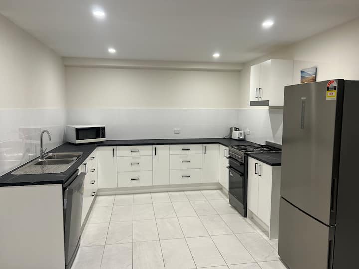 Beachside & Jetty View 3 (Pirate Cave -No View) - Streaky Bay