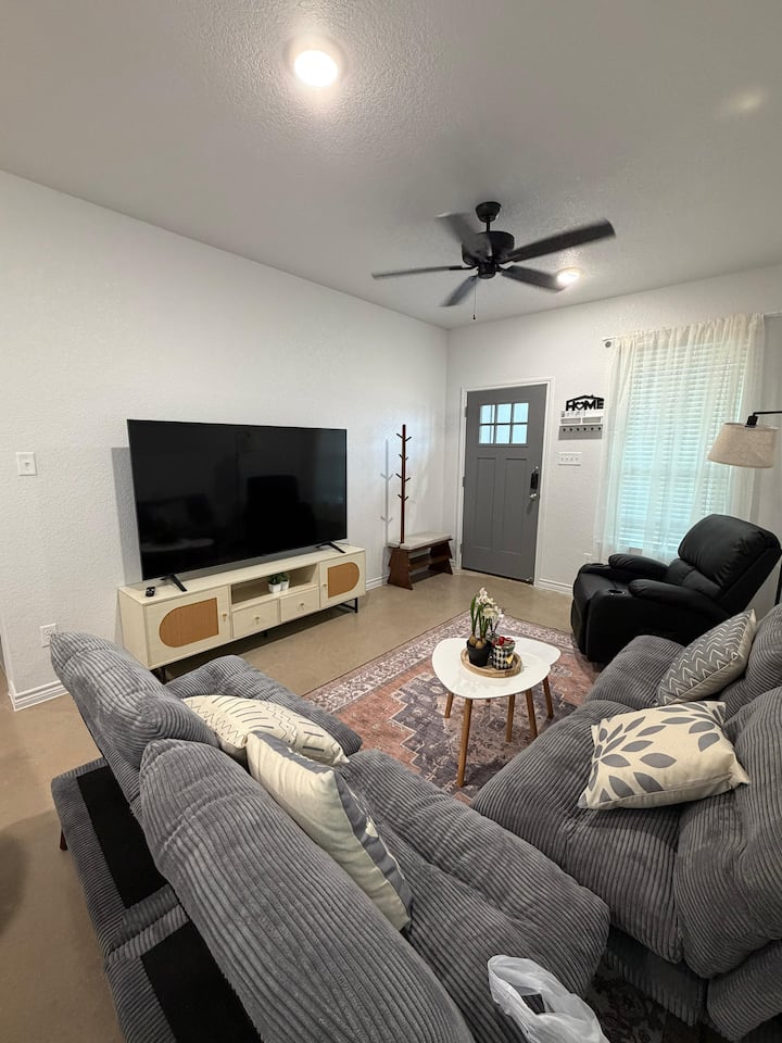18% Off Peaceful 3br: King Bed, Near Bsw & Parking - Temple, TX