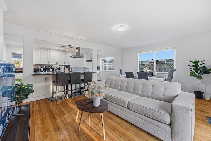 Spacious Newark 3br Home/garage Parking  A/c ·Yard - Union City, CA