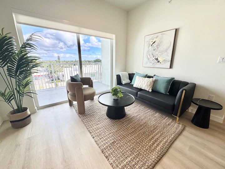 Luxury & Modern 3bed/2bath Close To Beach - Gym - Lake Worth, FL