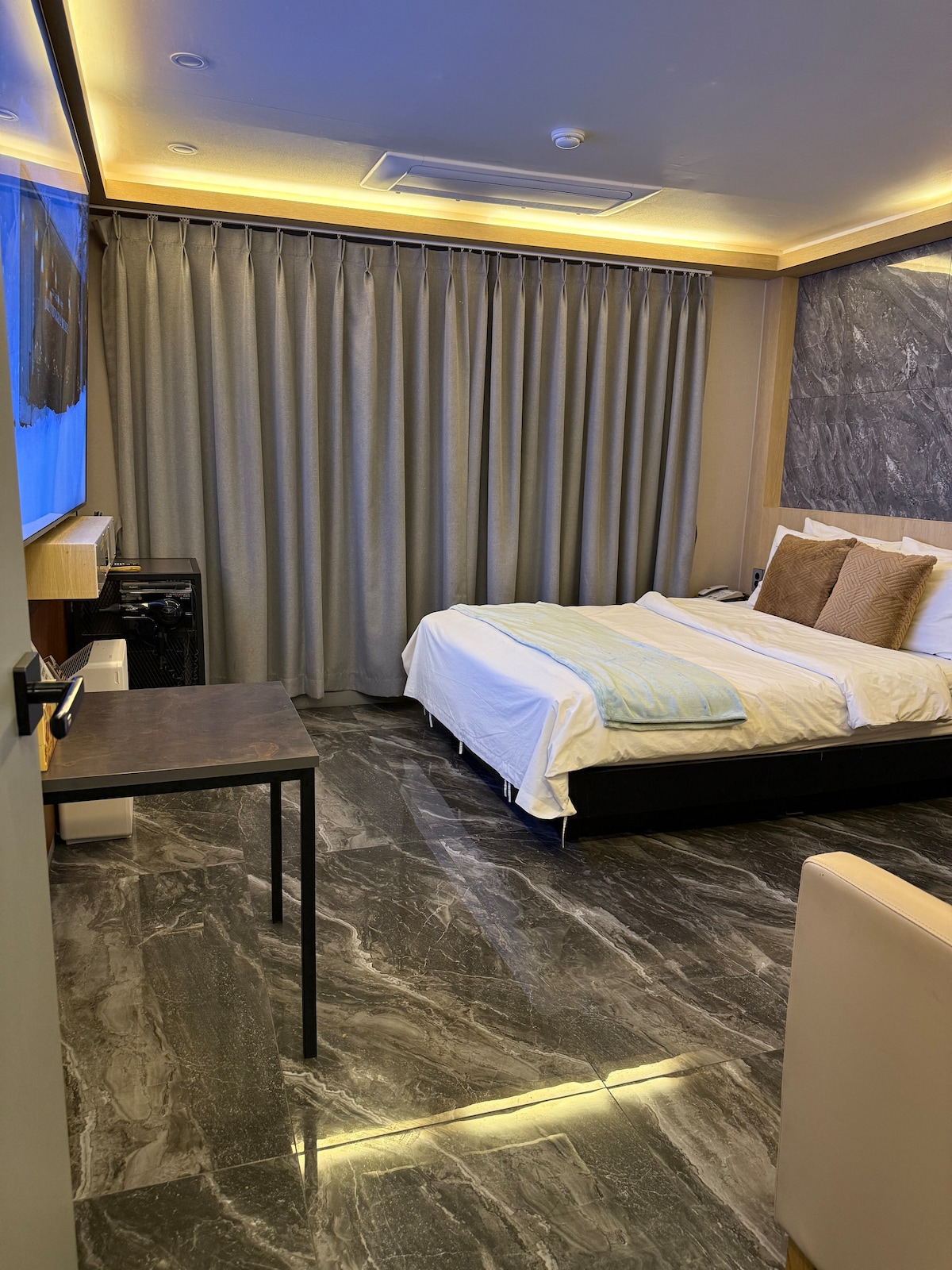 Modern Stay Steps from Bucheon Station - Hotels for Rent in Bucheon-si ...