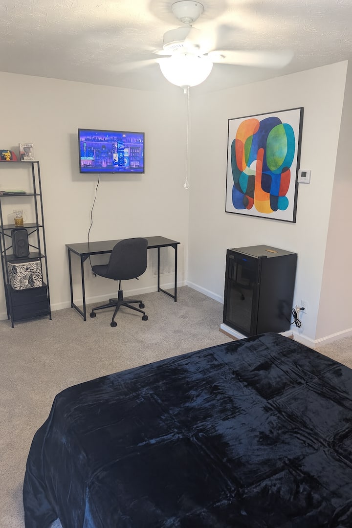 Private Basement Suite W/ Ensuite Bath - Johns Creek, GA