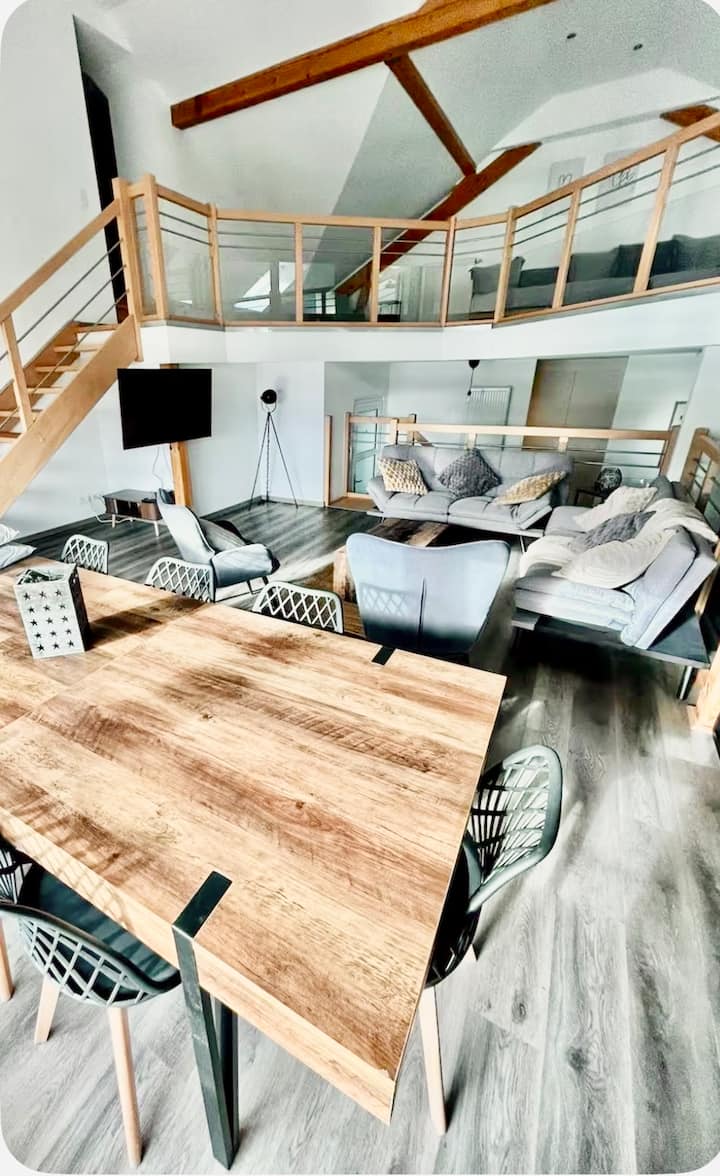 Loft & Maison
16 Pers • Terrasse• Sauna • Jardin - Sarrebourg