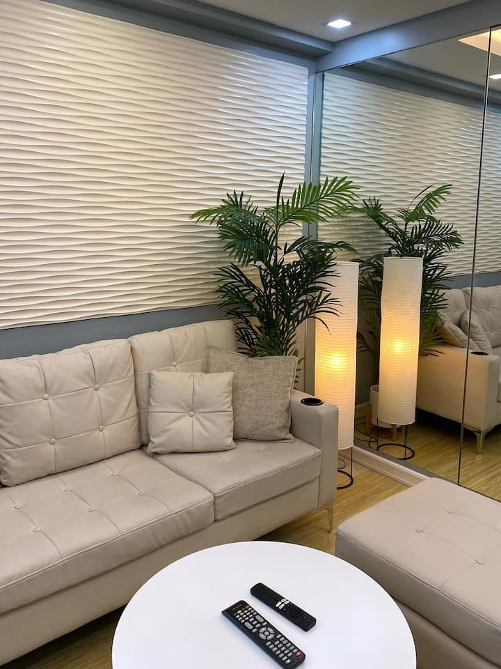 Cozy Corner Condo In Pasig - Angono