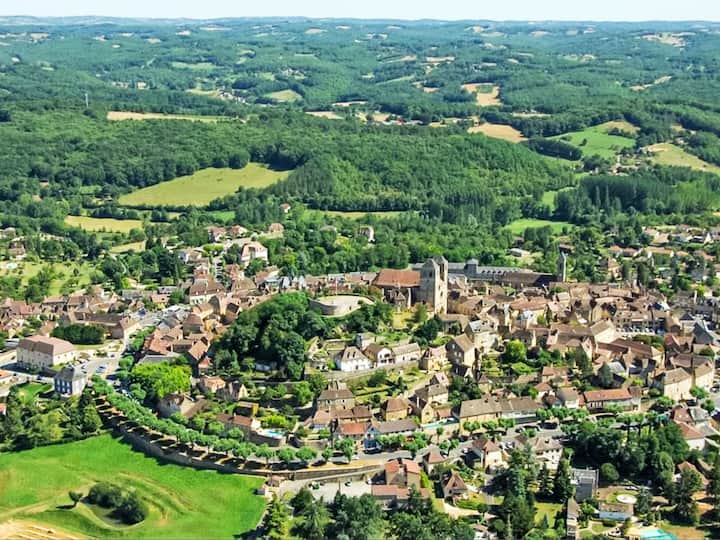 Historisches Gourdon By Interhome - Gourdon
