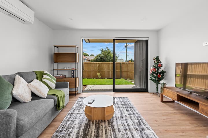 Luxury New 2bed2bath Minutes To Cbd With Parkin - 基督城