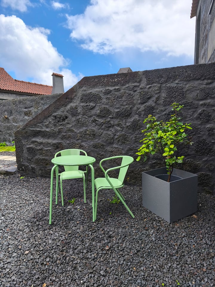 Cá Por Casa Pico - Azevinho - ピコ島