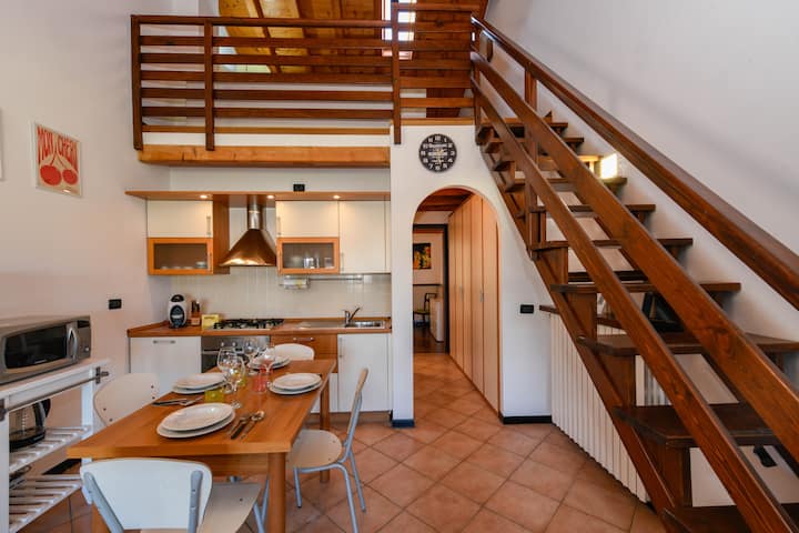 Loft Soppalcato Con Patio + Piscina E Parcheggio - Desenzano del Garda